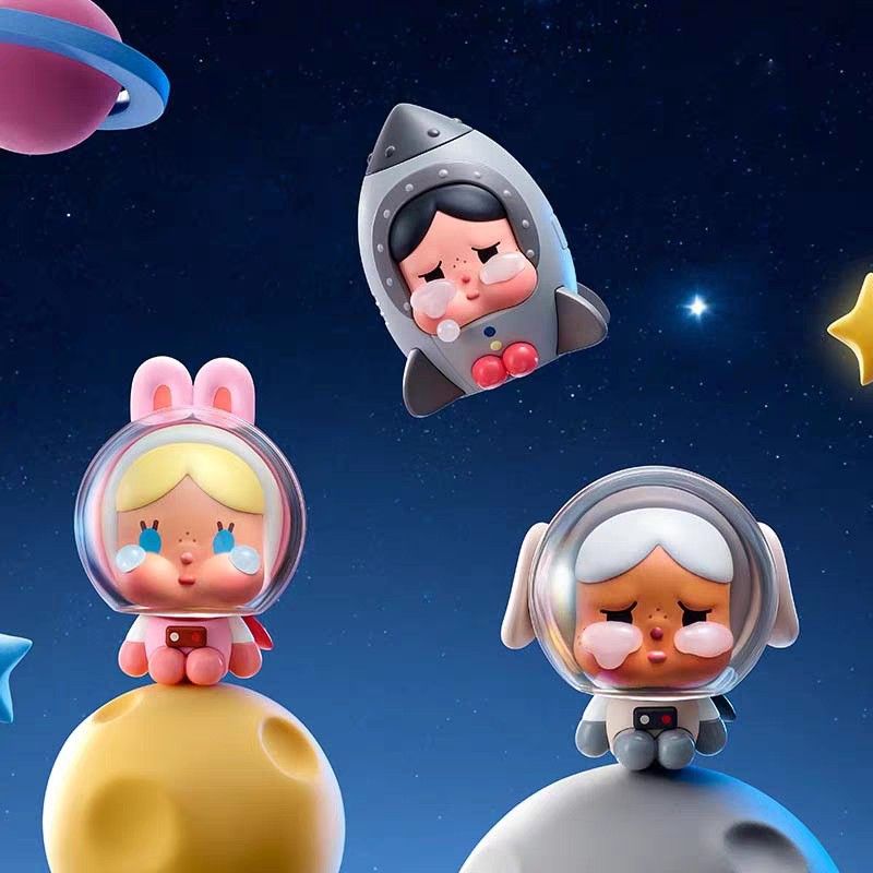 [BRAND NEW! POPMART] POPMART CRY BABY CRYING TO THE MOON SITTING ...