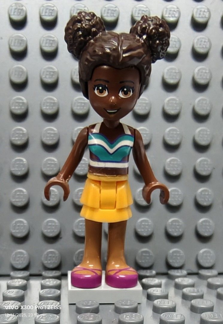 Lego Friends Minifigure, Hobbies & Toys, Toys & Games on Carousell