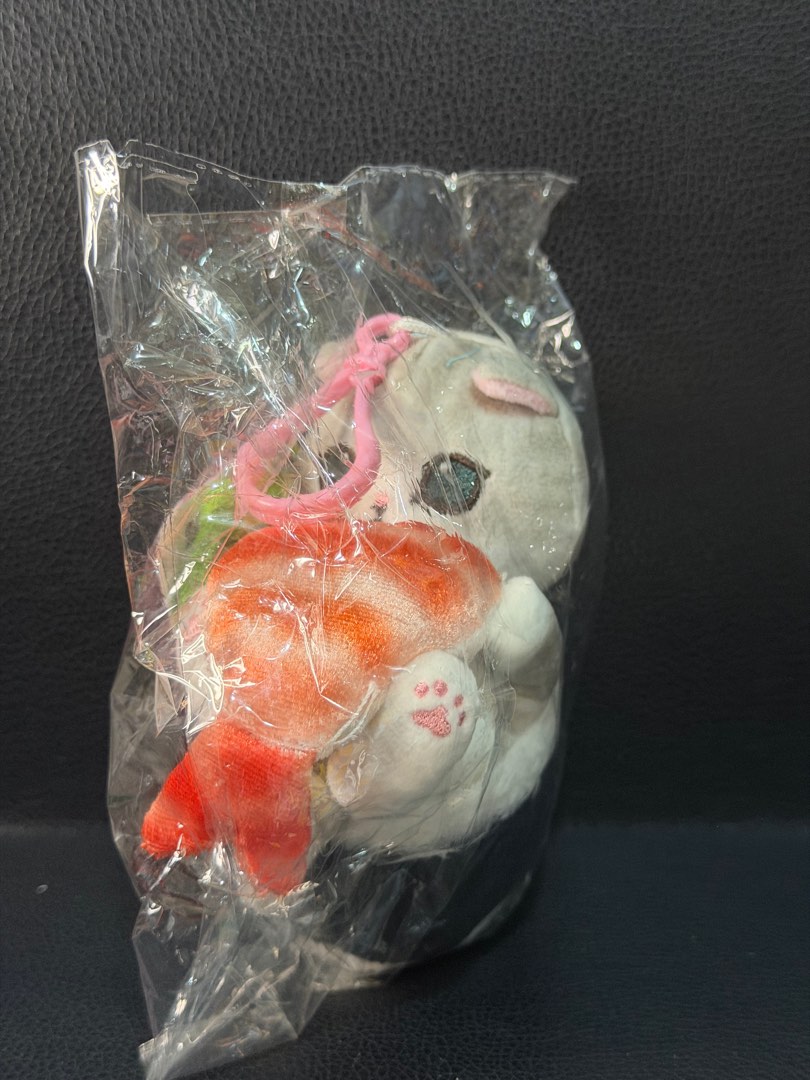 Mofusand eating shrimp prawn keychain brand new, Hobbies & Toys, Toys ...