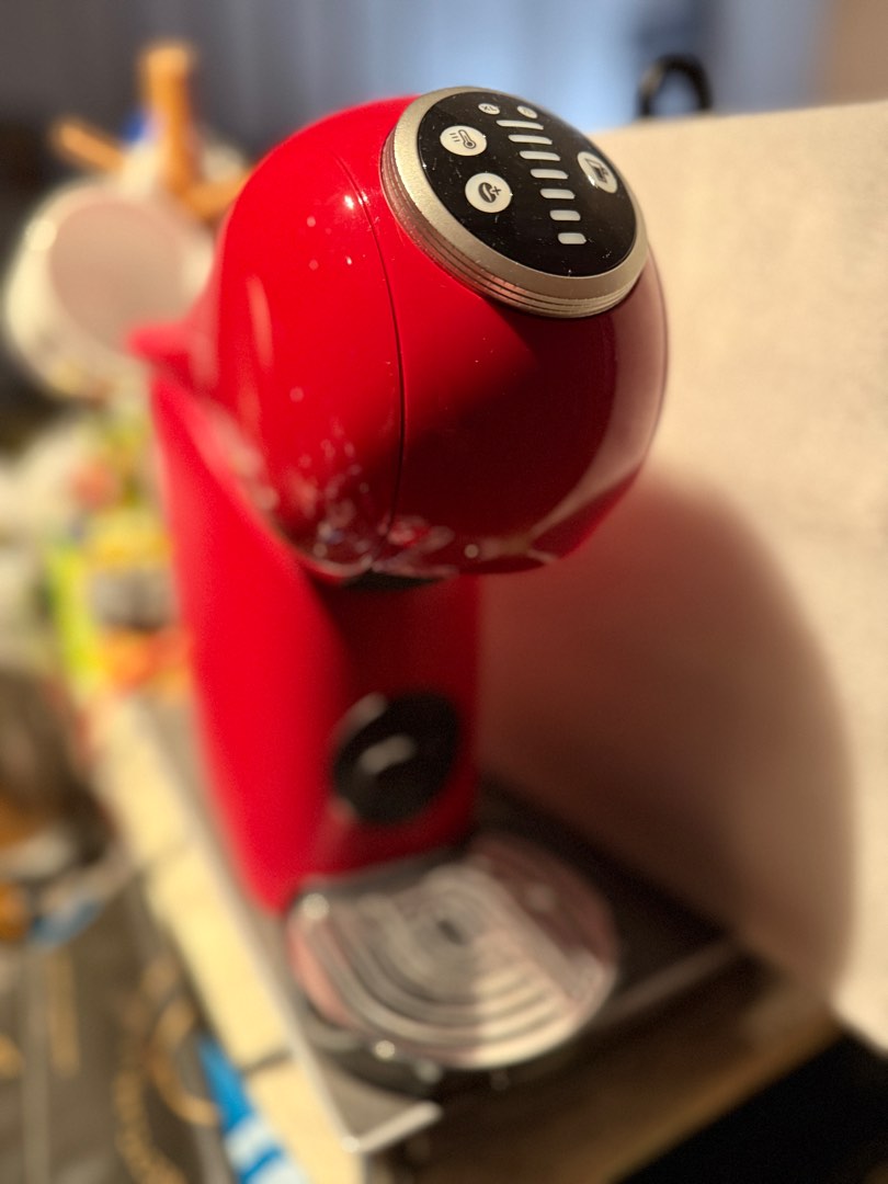 Nescafe Dolce Guato Genio S Plus Red, TV & Home Appliances, Kitchen ...