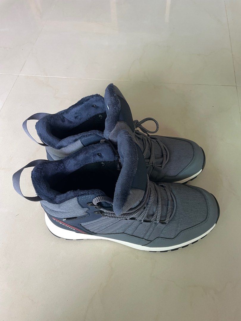 Quechua Winter Boots - Size 45, Men's Fashion, Footwear, Boots on Carousell