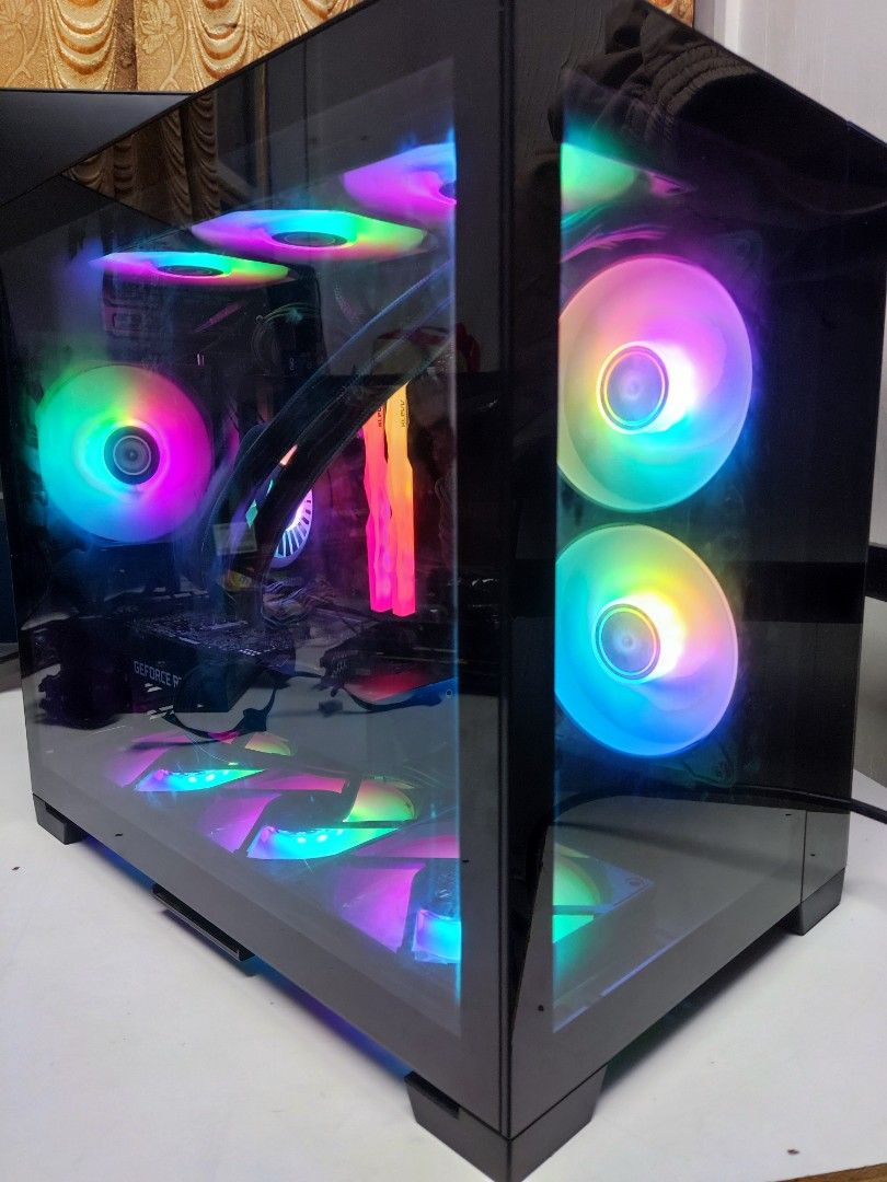 Ryzen 5 5600x | RTX 3060 12GB | 16GB Ram | 512GB NVME SSD | b550m | custom high end Lian li ...