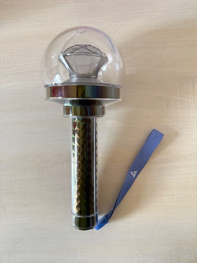 svt三代應援手燈 Seventeen Official Light Stick Ver.3, 興趣及遊戲, 收藏品及紀念品, 韓流 ...