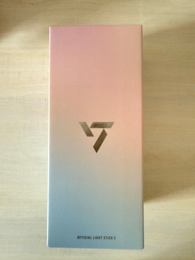 svt三代應援手燈 Seventeen Official Light Stick Ver.3, 興趣及遊戲, 收藏品及紀念品, 韓流 ...