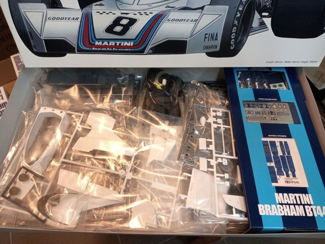 Tamiya 田宫 1/12 MARTINI BRABHAM BT44B 1975 Formula-1 Grand Prix Kit w ...