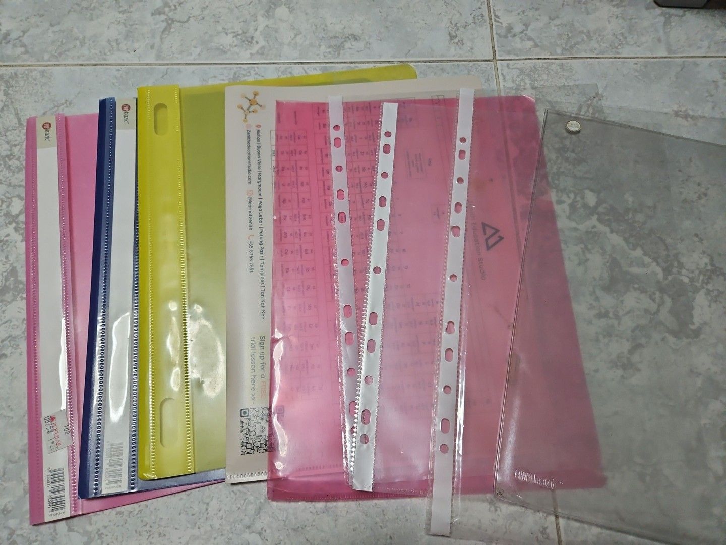 Assorted ring files different colour and size, Hobbies & Toys ...