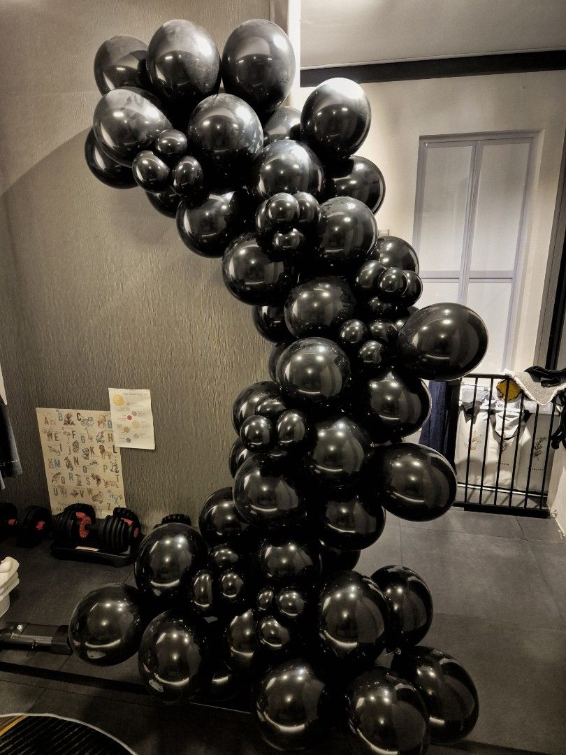 Balloon garland party ready made, Hobbies & Toys, Occasions & Party ...