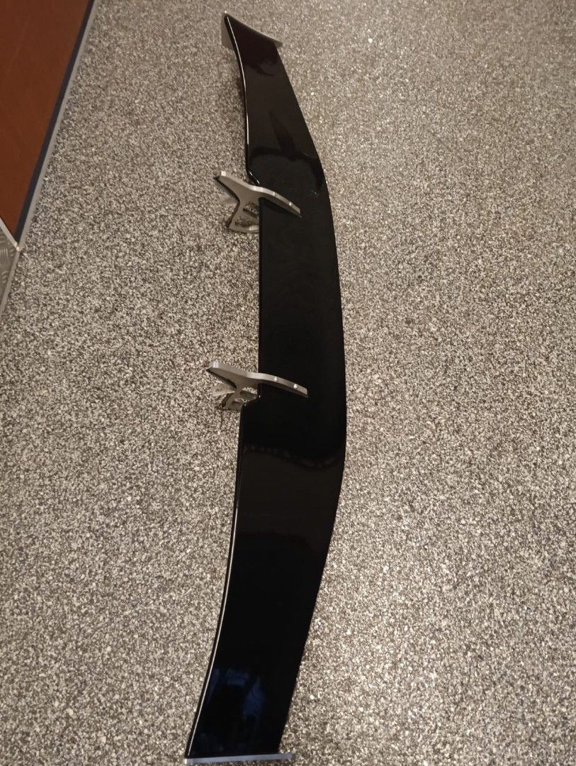 Hiace / Nv350 GT Wing, Car Accessories, Accessories on Carousell