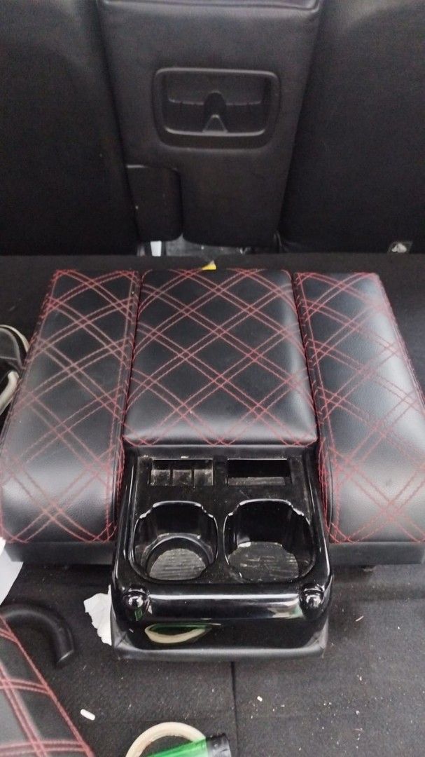 Hiace senter set, Car Accessories, Accessories on Carousell