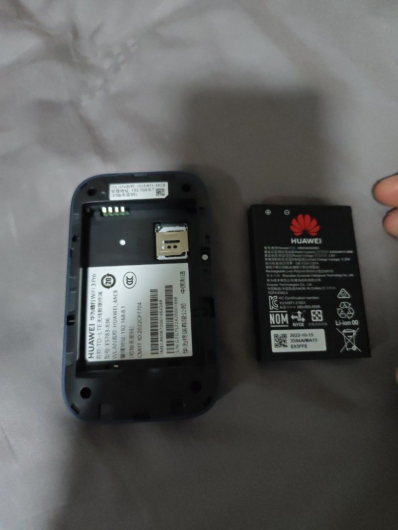 Huawei WiFi 3 Pro Mobile WiFi Router, Computers & Tech, Parts ...
