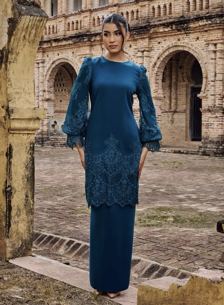 JEERO ZEROL Narisa Kurung, Women's Fashion, Muslimah Fashion, Baju ...