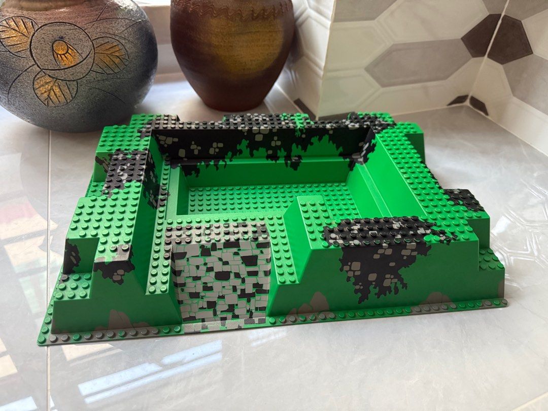 Lego Base Raised Plate, Hobbies & Toys, Toys & Games on Carousell