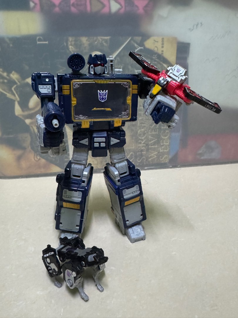 Transformers legacy Soundwave Action Figure, Hobbies & Toys, Toys ...