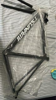 Tsunami SNM100 Fixed Gear frame, Sports Equipment, Bicycles & Parts ...