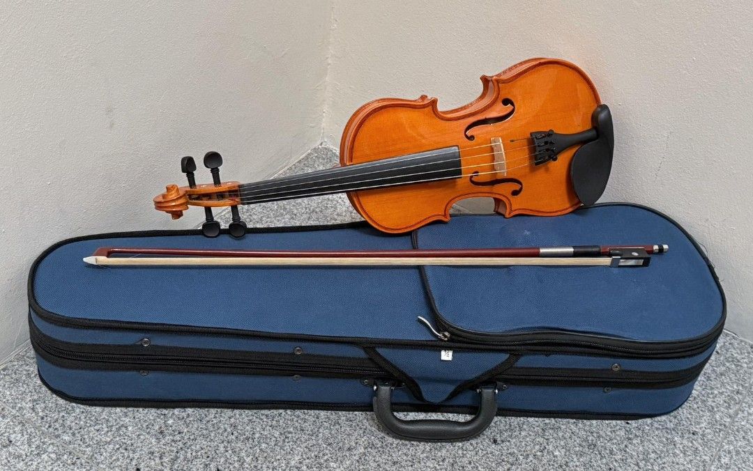 1/4 size VIF BV100 Child Violin with Case, Bow & Rosin, Hobbies & Toys ...