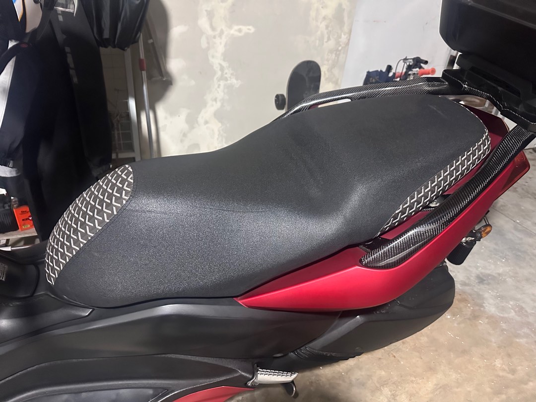xmax v1 custom seat, Motorcycles, Motorcycle Accessories on Carousell