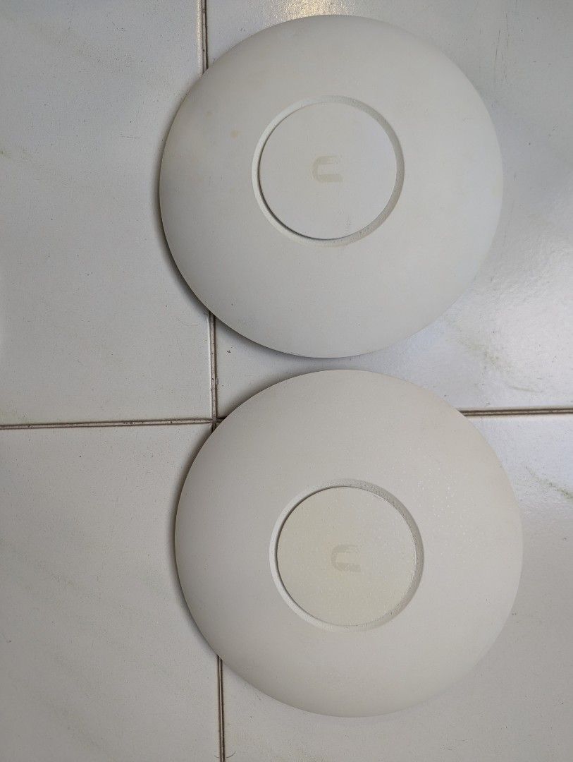 2 x Ubiquiti UniFi Access Point AP AC PRO, Computers & Tech, Parts ...