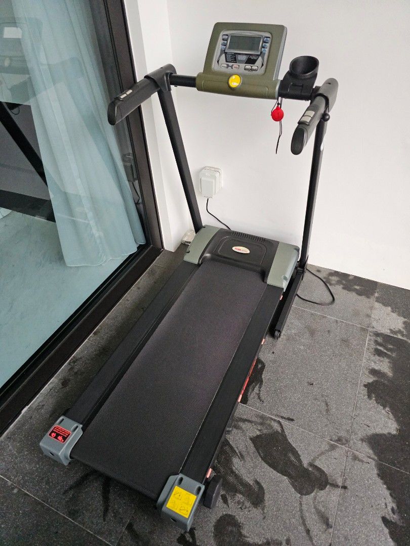 AIBI Gym Treadmill - Not Working, Sports Equipment, Exercise & Fitness ...