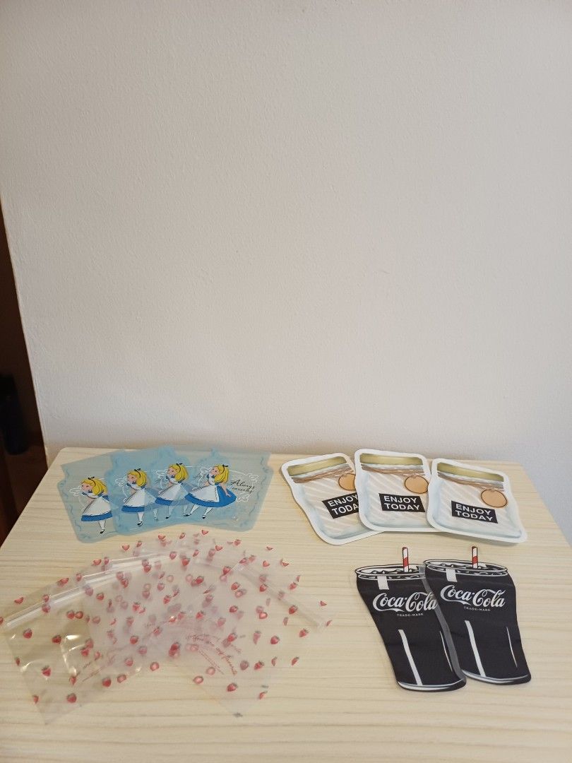 Assorted Gift Packs from Daiso, Hobbies & Toys, Occasions & Party ...