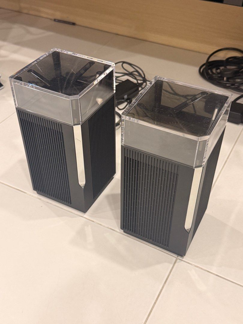 One ASUS ZenWiFi Pro XT12 WiFi 6 Router, Computers & Tech, Parts ...