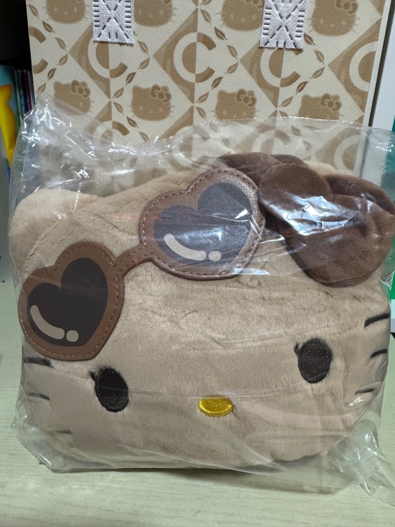 CHAGEE x Hello Kitty cuddle sling bag, Hobbies & Toys, Stationery ...