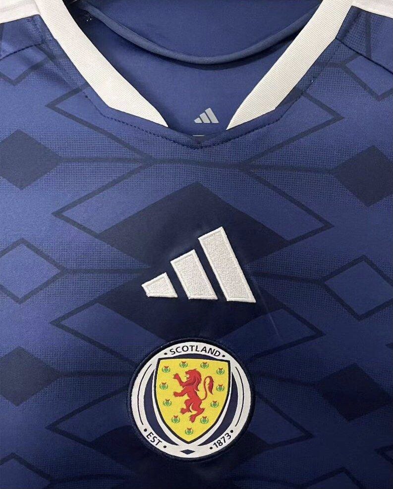 JERSI SCOTLAND HOME 2026, Men's Fashion, Activewear on Carousell