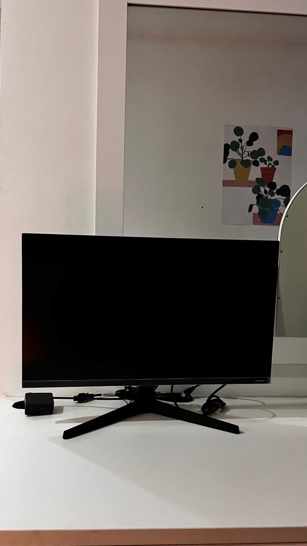 Samsung Essential Monitor T35F 27 inch - Rarely Used - To Sell ...
