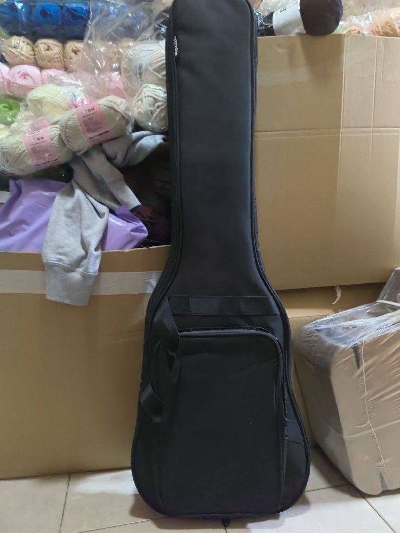 Squier Stratocaster Electric Guitar with Case, Hobbies & Toys, Musical ...