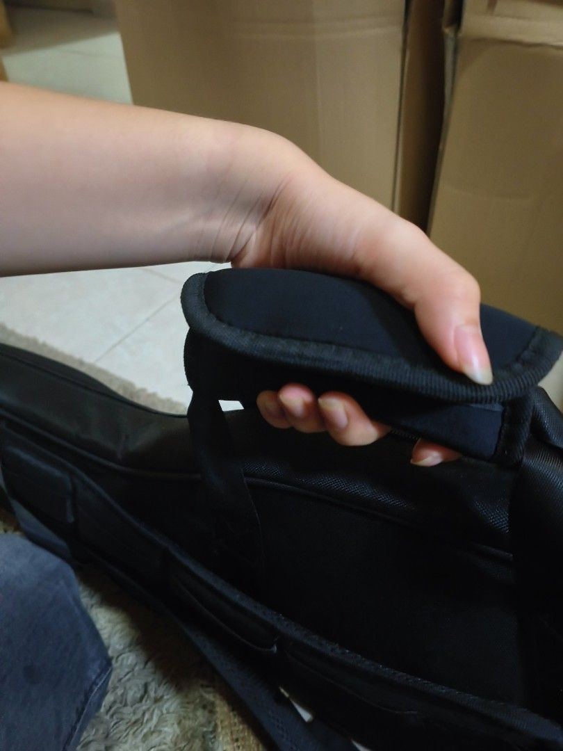 Squier Stratocaster Electric Guitar with Case, Hobbies & Toys, Musical ...