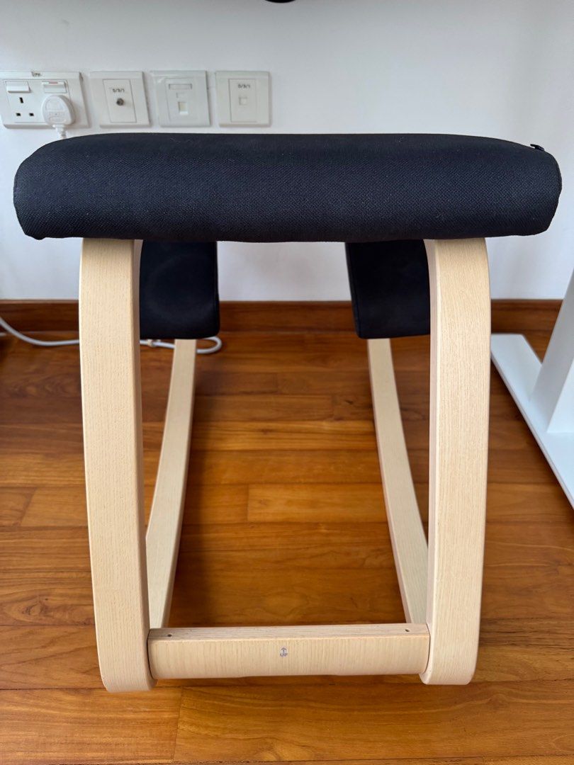 Variér Variable Balans Kneeling Chair, Furniture & Home Living ...