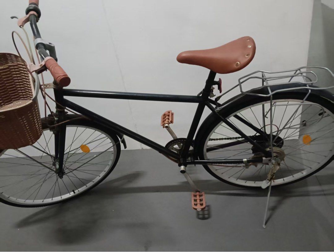 Vintage Style City Bike with Basket, Sports Equipment, Bicycles & Parts, Bicycles on Carousell