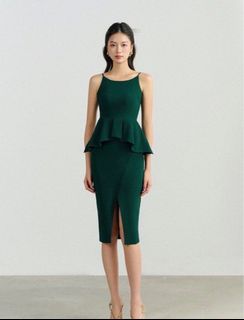 CHELLO ELLIS PEPLUM PENCIL DRESS IN CLASSIC BLACK, Women's Fashion ...