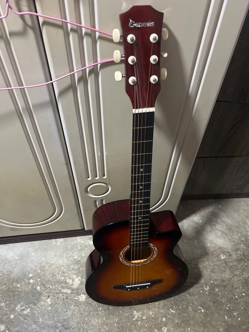 Genesis GMG-100V-3TS Acoustic Guitar, Hobbies & Toys, Musical ...