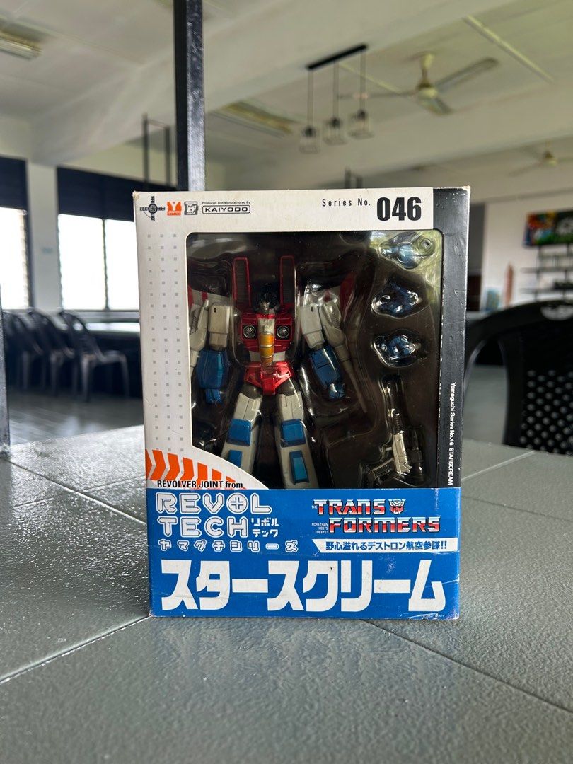 Kaiyodo Revoltech Transformers Starscream Series 046, Hobbies & Toys ...