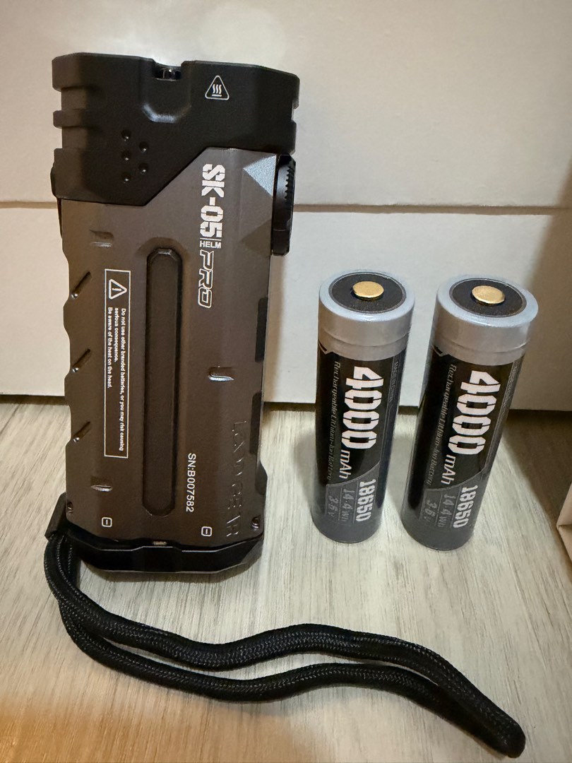 Loop Gear SK05 Pro Flashlight 4360 Lumen / Power Bank, Sports Equipment ...