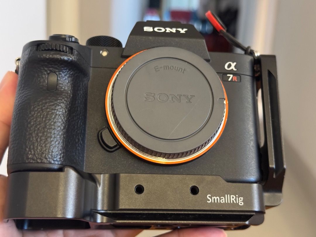 Sony Alpha a7R III Mirrorless Camera, Photography, Cameras on Carousell