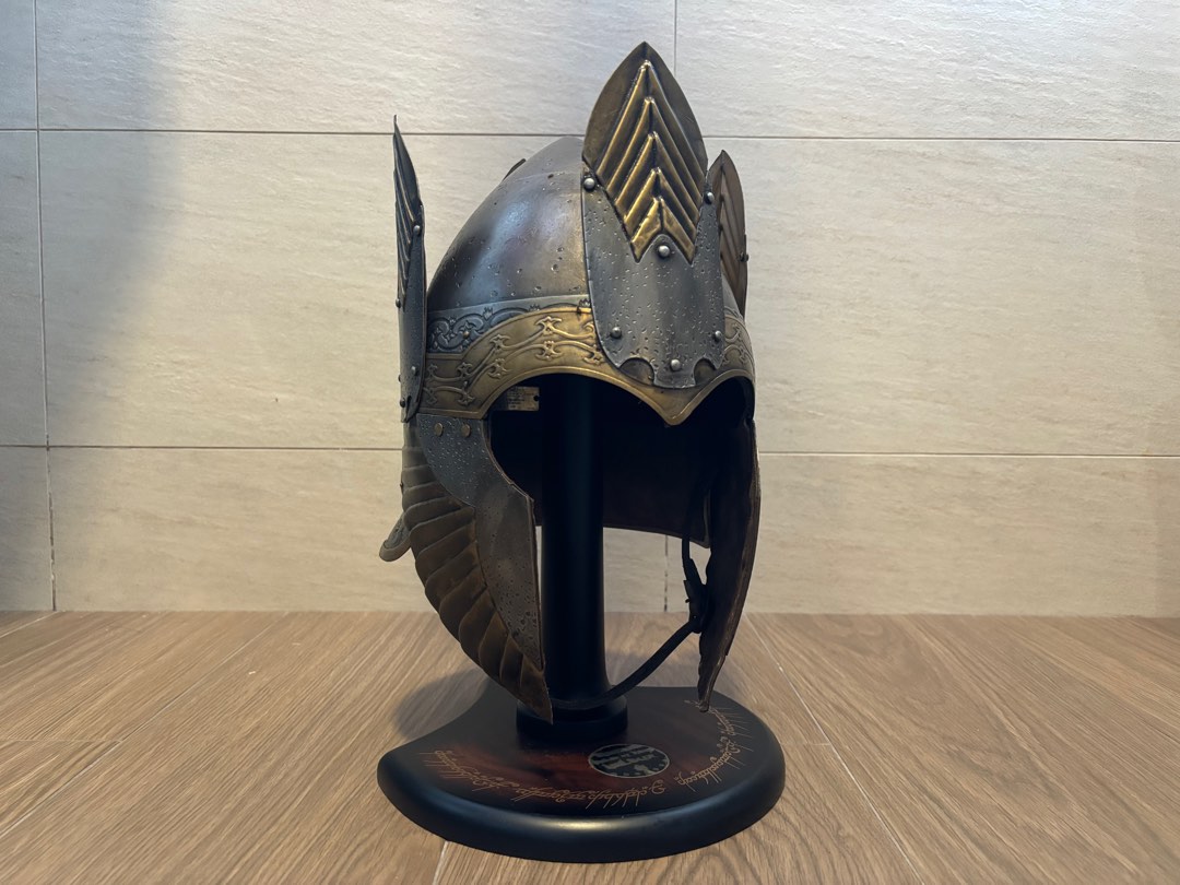 United Cutlery LOTR Helm of King Isildur, Hobbies & Toys, Toys & Games ...