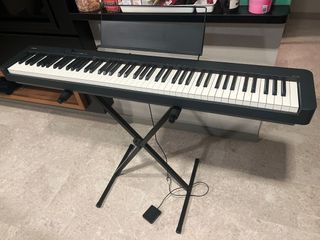Casio Digital Piano PL-40R, Hobbies & Toys, Musical Instruments on ...