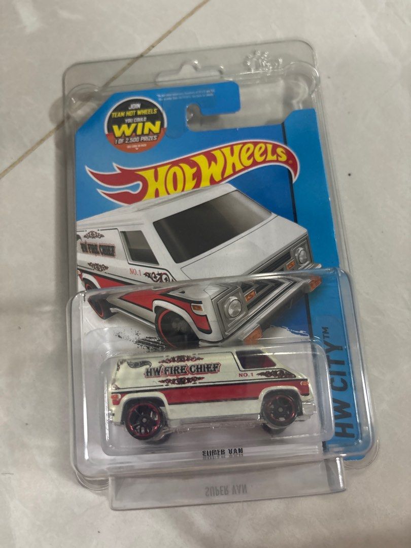 Hot Wheels Super Van HW Fire Chief, Hobbies & Toys, Toys & Games on ...
