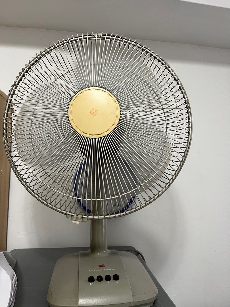 16 inch KDK Table Fan, Furniture & Home Living, Lighting & Fans, Fans ...
