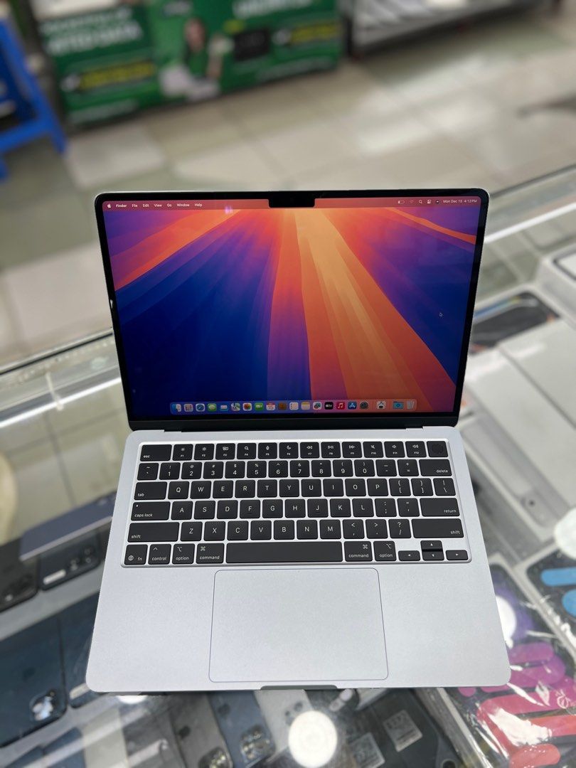 M4 MacBook Air 13-inch 16GB 512GB 2025 Like New 2 cycle count ...