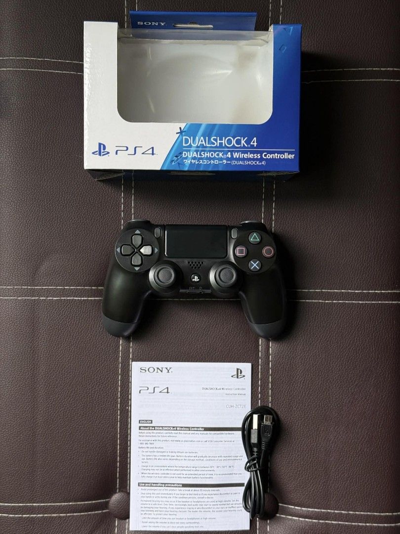 Sony PS4 DualShock 4 Wireless Controller 1Month Used Only, Video Gaming ...
