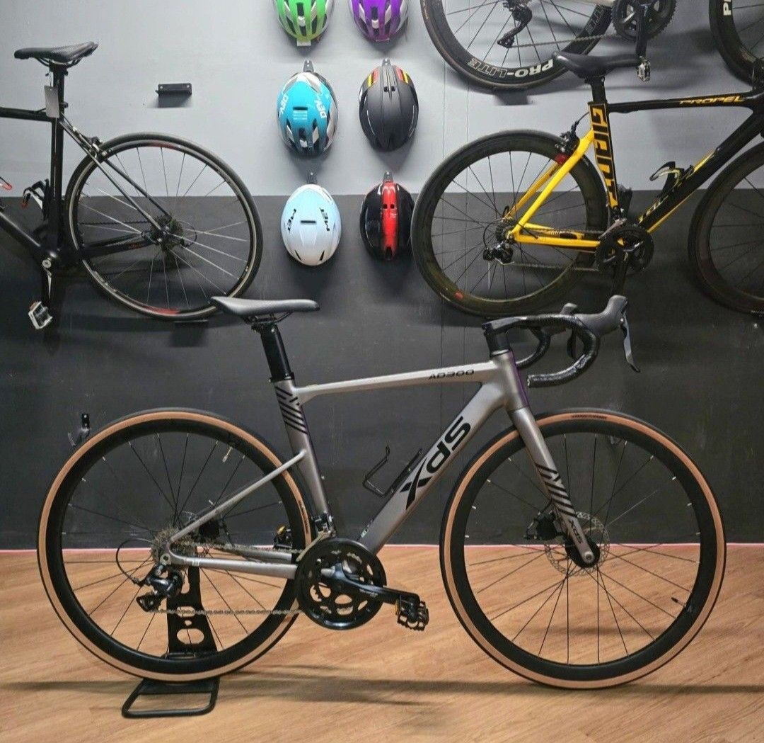 XDS AD300 Road Bike / Gravel Bike, Sports Equipment, Bicycles & Parts ...