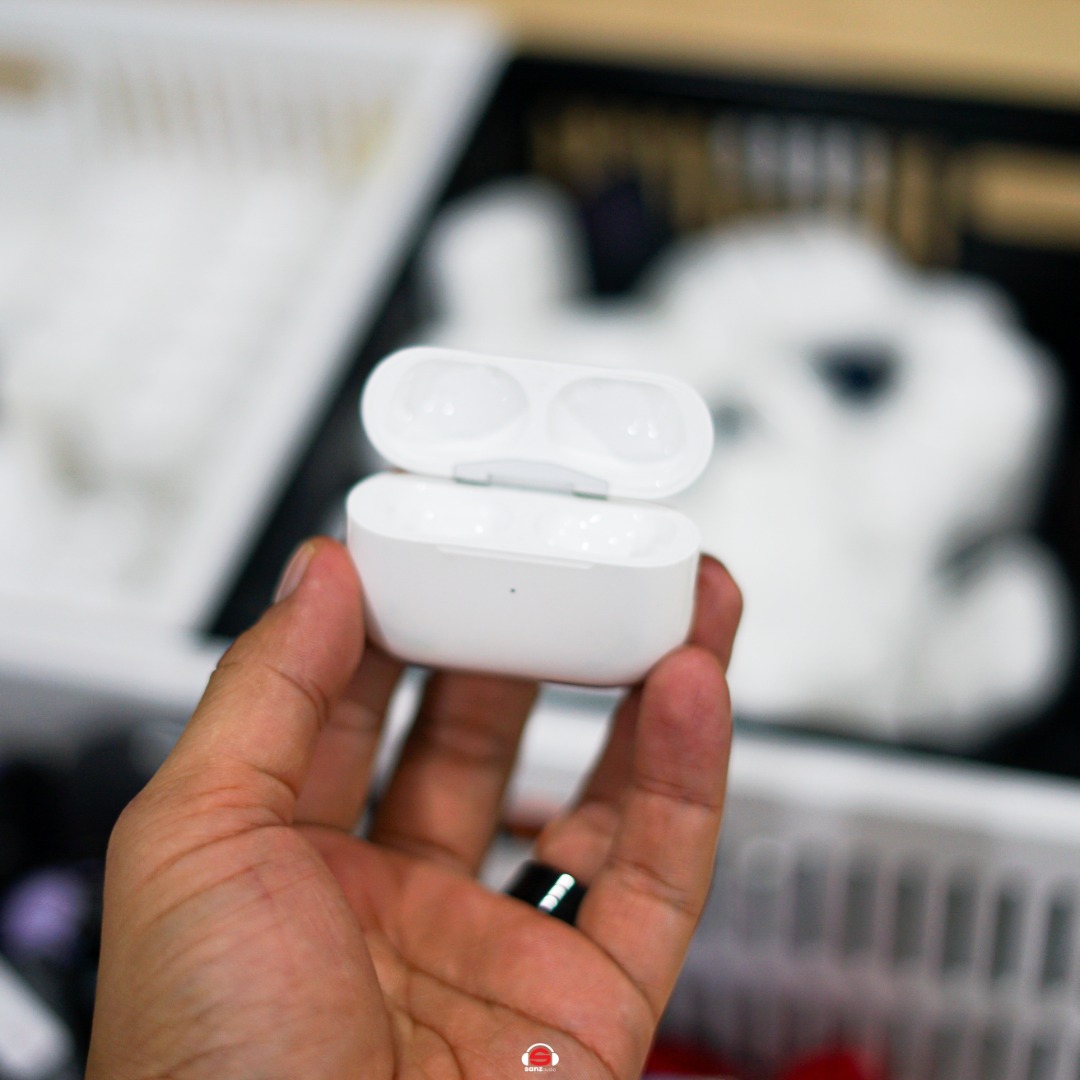 Airpod Pro/non pro case replacement, Audio, Earphones on Carousell