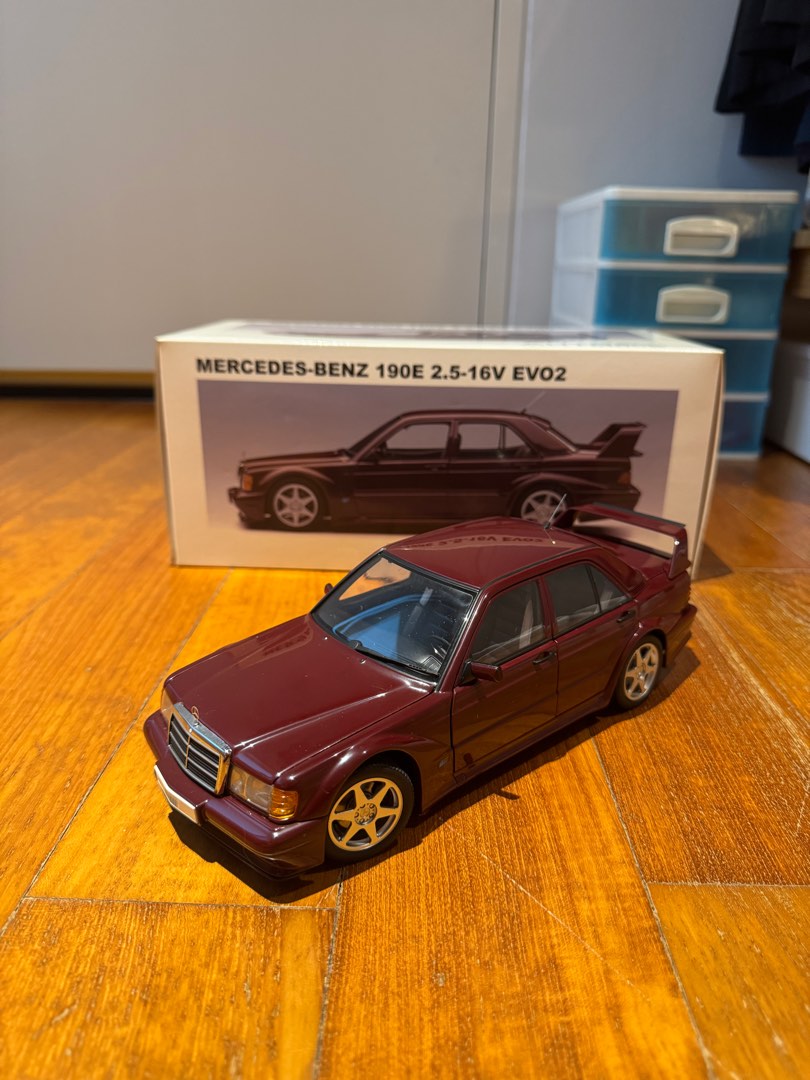 Autoart 1/18 Mercedes 190E Evo II 2.5-16 Maroon not GT Spirit ...