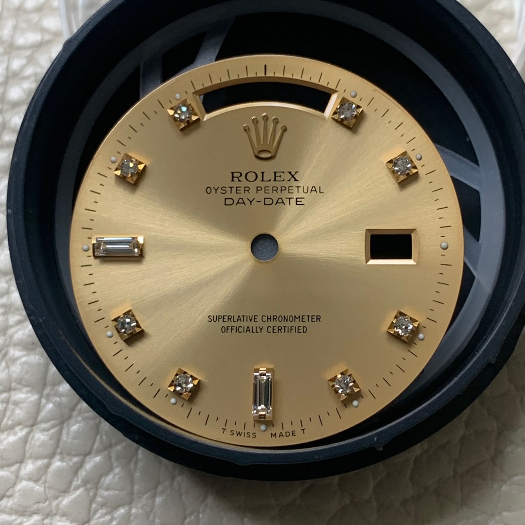 Rolex Day-Date factory diamond dial 鑽石面, 名牌, 手錶 - Carousell