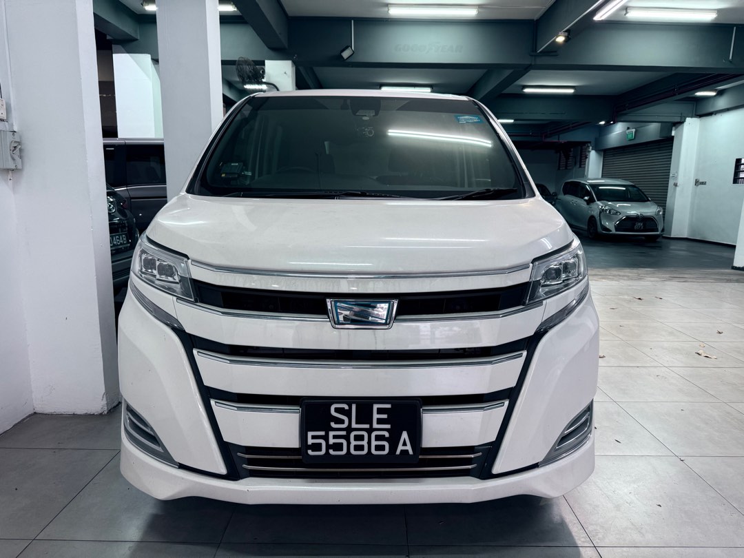 Toyota Noah Hybrid 1.8A X, Cars, Used Cars on Carousell