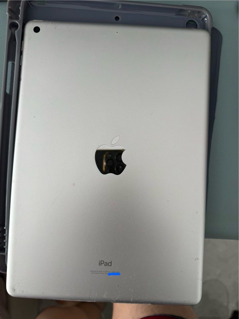 Ipad 9th Gen 256GB A2602 Silver 256GB, Mobile Phones & Gadgets, Tablets ...