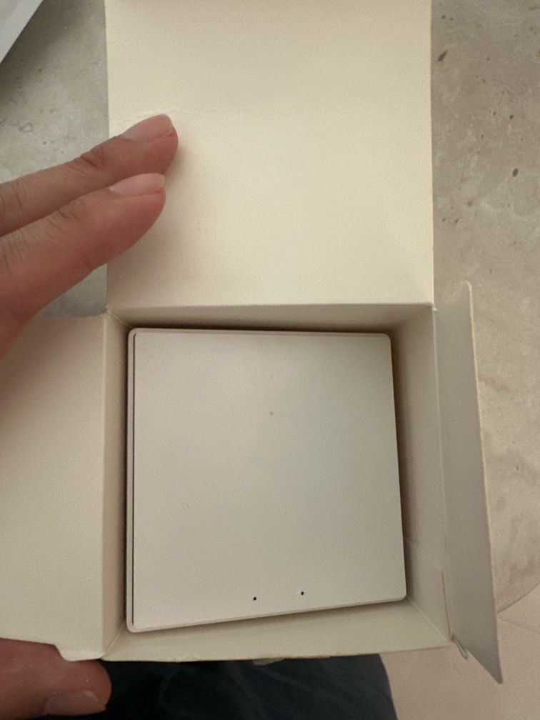 Aqara D1 1 Gang Switch (Neutral), Furniture & Home Living, Lighting ...