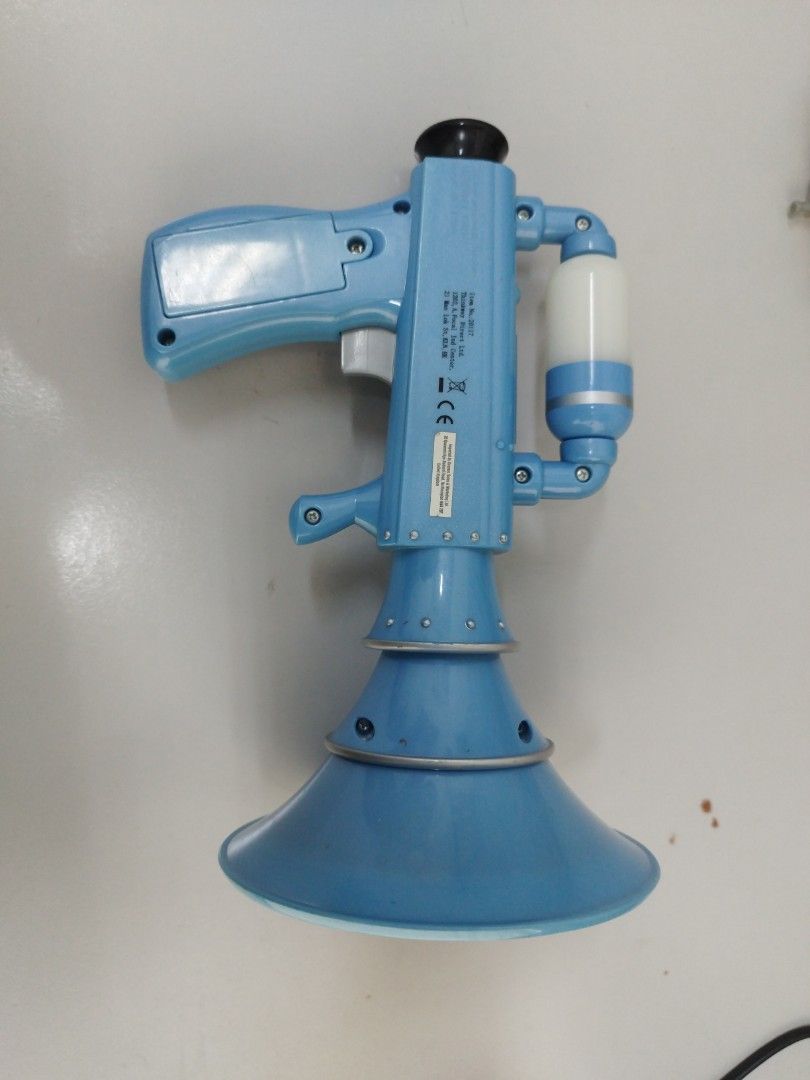 Despicable Me Minions Fart Gun Blaster with Working Light and Sound ...